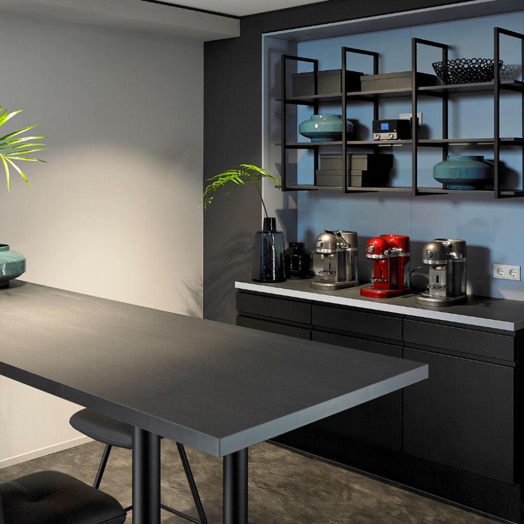 Impuls Kaffeebar mit Regalen und Theke 180 cm Stellmass